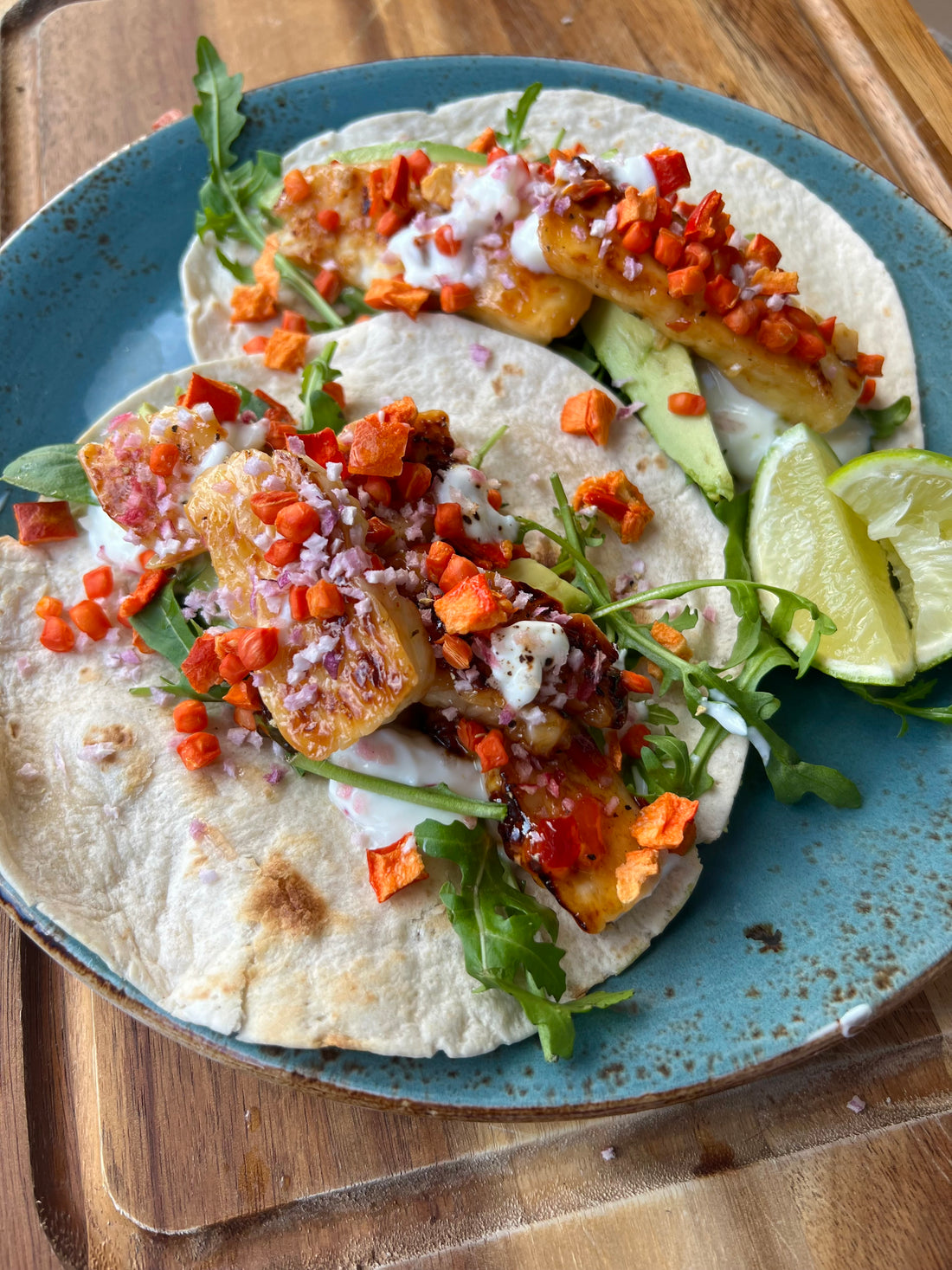 5 Minute Meals: Vegetarian SWEET CHILLI HALLOUMI TACOS – JUX Food
